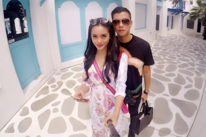 5 Cerita Foto Kehangatan Ririn Ekawati dan Sang Suami Ferry Wijaya ...