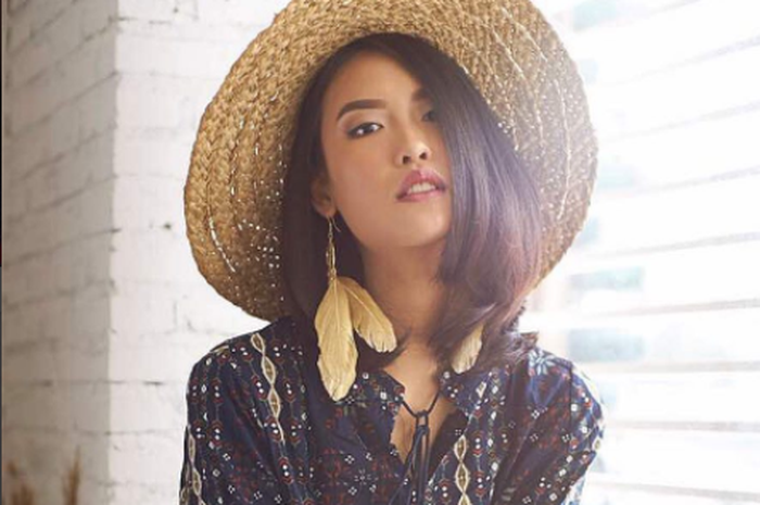 Alamak, Model Asal Indonesia Berkelahi Dengan Model Filipina ...