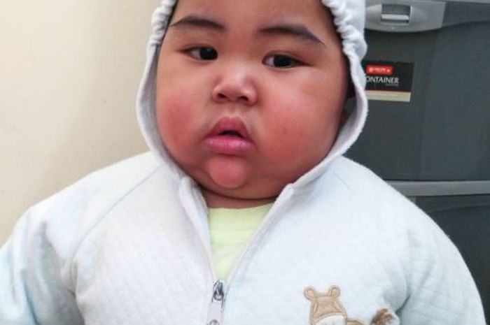 Ini Penampakan Tatan Kalau Mau Naik Motor, Netizen Sebut Seperti Tahu Bulat