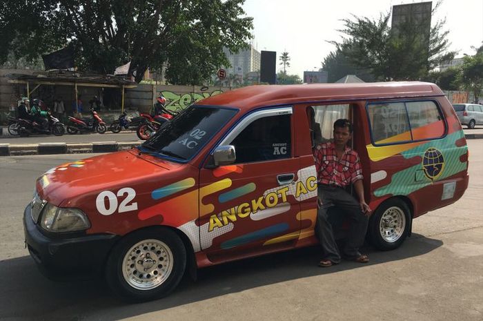 Kini Bekasi Punya Angkot Ber-AC, Tetap Adem Meski Macet Kini Bekasi Punya Angkot Ber-AC, Tetap Adem Meski Macet
