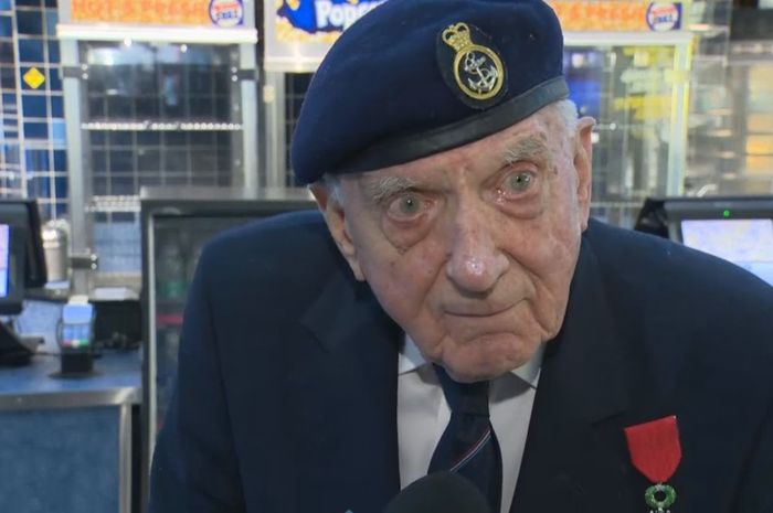 Veteran Perang Dunkirk Menangis Saat Menonton Film Dunkirk, Pesannya ...