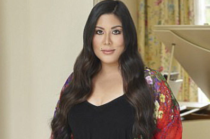 Wanita Ini Menolak Warisan Triliunan Demi Laki-laki ini