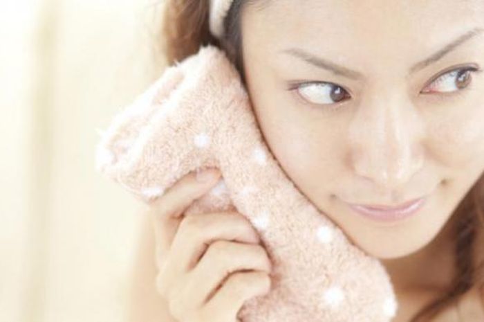 Pakai Handuk Barengan Tularkan Penyakit, Ini Cara Mencegahnya