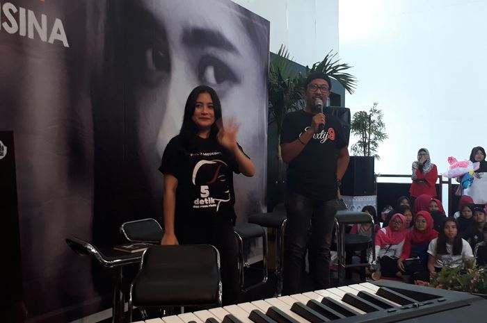 Prilly Latuconsina Lebih Pilih Fokus Kerja Ketimbang Pacaran Prilly Latuconsina Lebih Pilih Fokus Kerja Ketimbang Pacaran