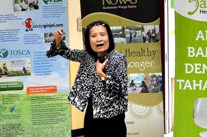 Melawan Kanker (3) : Kisah Liong Pit Lin Bernafas Lewat Tenggorokan ...