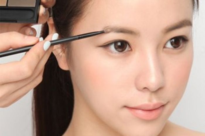 Awas! Inilah Kesalahan Saat Membuat Alis Mata, Nomor 2 Pasti Sering ...