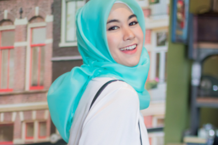 Tak Terlihat di TV, Inilah Kesibukan Anisa Rahma yang Mengebelakangkan ...