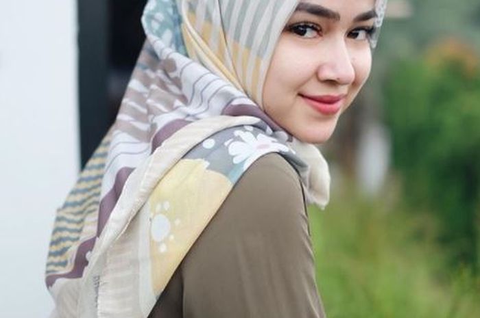 Ini Beneran Aryani Fitriana? Riasannya Bikin Pangling!
