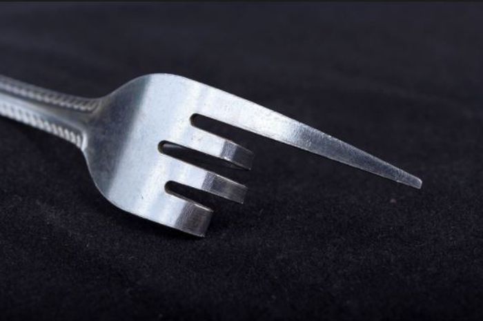 Wah, Garpu Ini Berikan Sentuhan Berbeda Saat Makan Ramen! Ih, Jadi ...