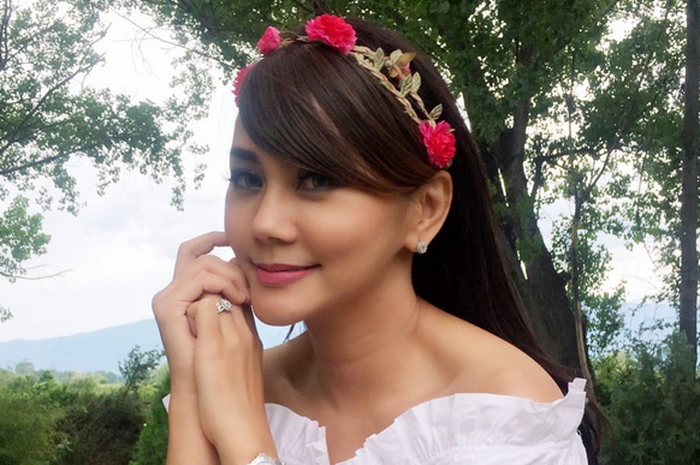 Dulu Sering Tampil Seksi, Inilah Penampilan Terkini Anita Hara, Hot Mama Banget