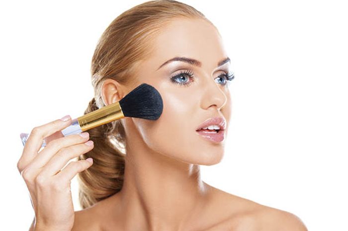 Kulit Berminyak Tetap Bisa Gunakan Highlighter Dan Shimmer Loh Inilah