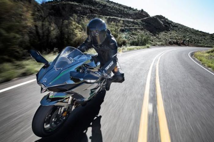 Ini Harga dan Spesifikasi Kawasaki H2 - Hai