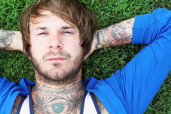 Craig Owens 'Chiodos' Bakal Gelar Pertunjukan Solo Live Streaming - Hai