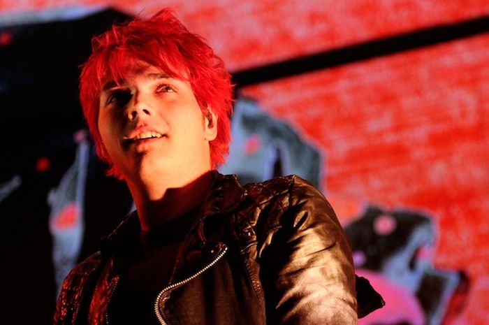Gerard Way Kembali Desain Karakter Komik Bersama Umbrella Academy - Hai