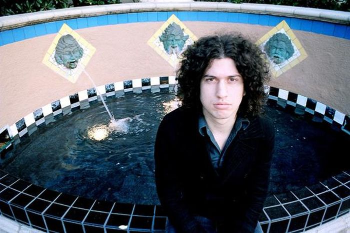Ilan Rubin Nggak Jadi Tour Drummer Paramore - Hai