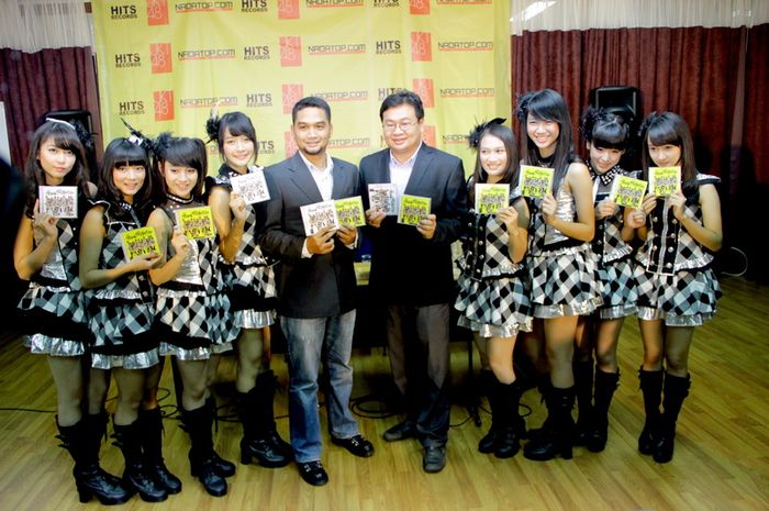 JKT48 Resmi Luncurkan Debut Album, Heavy Rotation - Hai