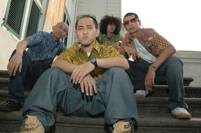 Batik Tribe: Nusantara Hip Hop Style - Hai