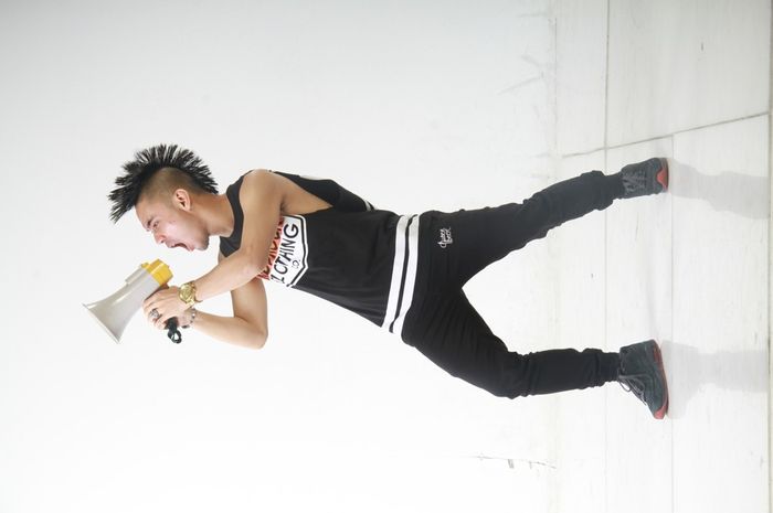 Penampilan Drummer Ini Bikin Lo Iri dan Bakalan Jadi Baper - Hai