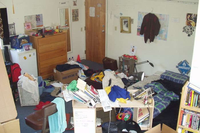 Ciri-ciri Orang Kreatif adalah Kamar Berantakan! - Hai