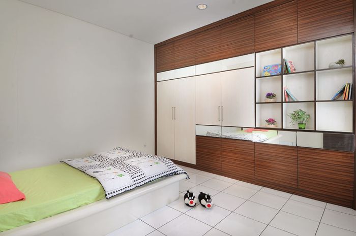 Meluruskan Ruang Dinding Miring - iDEA