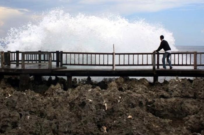 Sehari Tiga Pantai di Nusa Dua Bali - Intisari