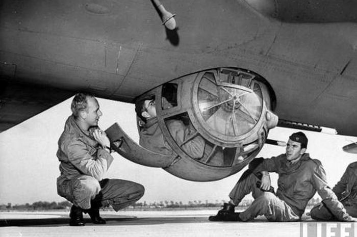 Ball Turret Gunner, Sosok Heroik dalam Perang Dunia II yang Sering ...