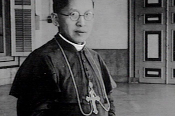 Soegijapranata; Romo Kanjeng dari Solo, Uskup Pribumi yang Pertama ...