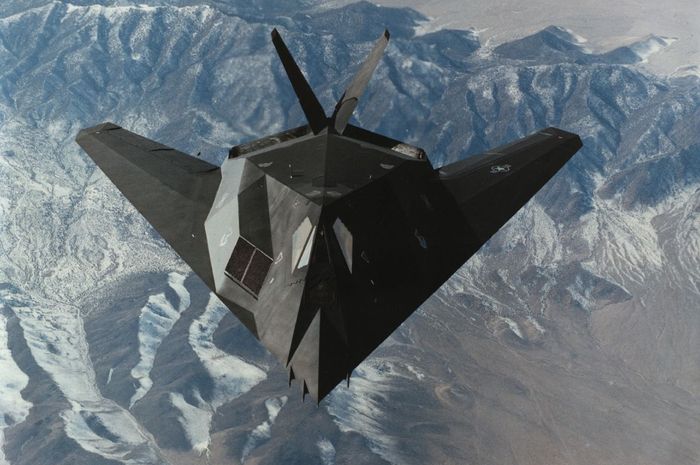 Sial, Meskipun Berteknologi Siluman Pesawat Antiradar F-117 Nighthawk ...