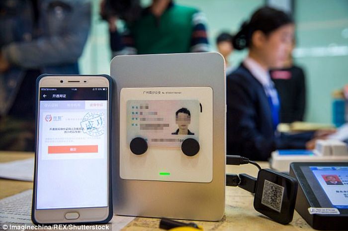 Tak Perlu Pakai Kartu, di China KTP Bisa Ditunjukkan Lewat Smartphone ...