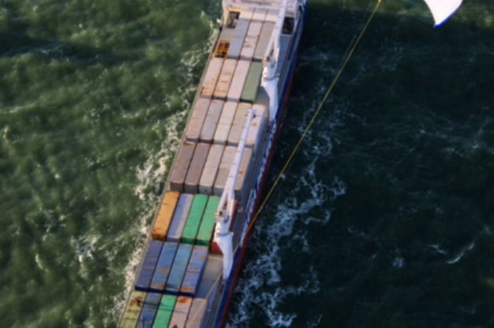 Kapal Bertenaga Layang-Layang - National Geographic