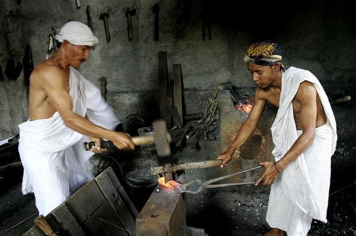Keris sebagai Simbol Kebaharian - National Geographic