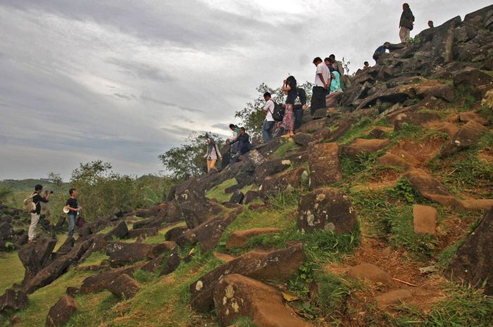 Batuan Gunung Padang: Berkat Vulkanik Gunung Purba dan Sesar Cimandiri ...