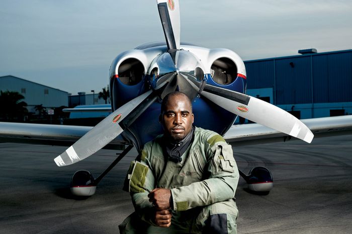 Sang Pilot Pelopor - National Geographic