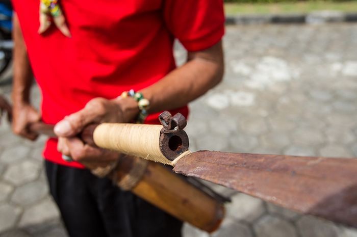 Membidik dengan Sumpit Dayak di Erau 2013 - National Geographic