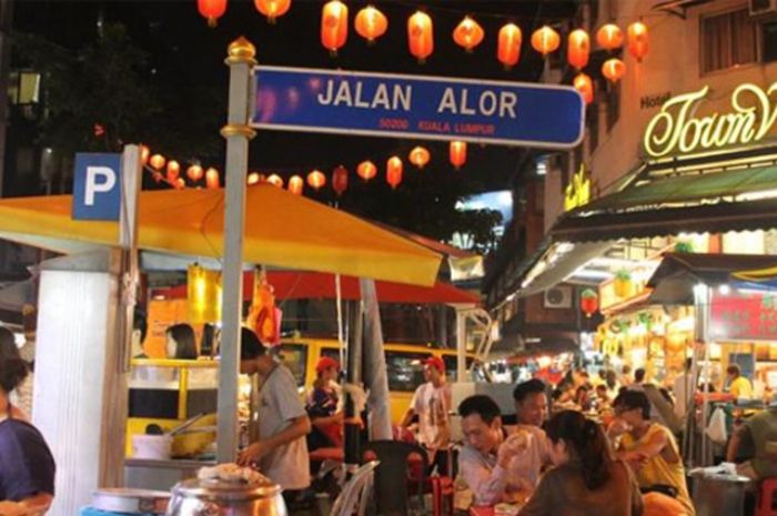 Perut Keroncongan Tengah Malam di Malaysia? Jalan Alor Solusinya