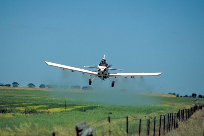 Crop Dusters, Spesialisasi Terbang Rendah - National Geographic
