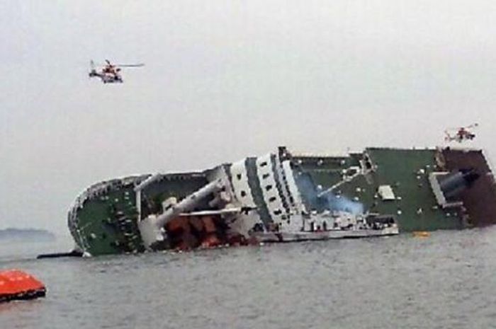 Merajut Asa dalam Tragedi Feri Tenggelam di Korea Selatan - National ...