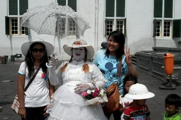 Berkenalan dengan "Noni Belanda" di Museum Fatahillah - National Geographic