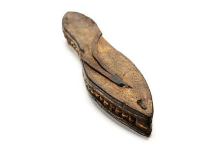 Sepatu Pengubah Sejarah Dunia - National Geographic