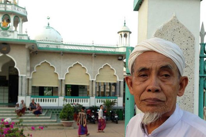 Kisah Kehidupan Muslim di Negeri Paman Ho - National Geographic