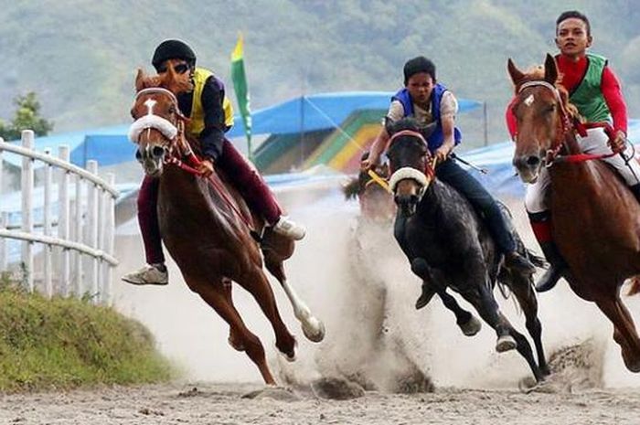 Pacuan Kuda Gayo dan Pesta Rakyat - National Geographic