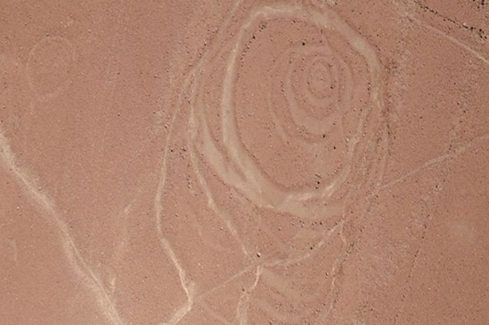 Geoglif Cincin Ditemukan di Dekat Jalur Perdagangan Kuno Quilcapampa ...