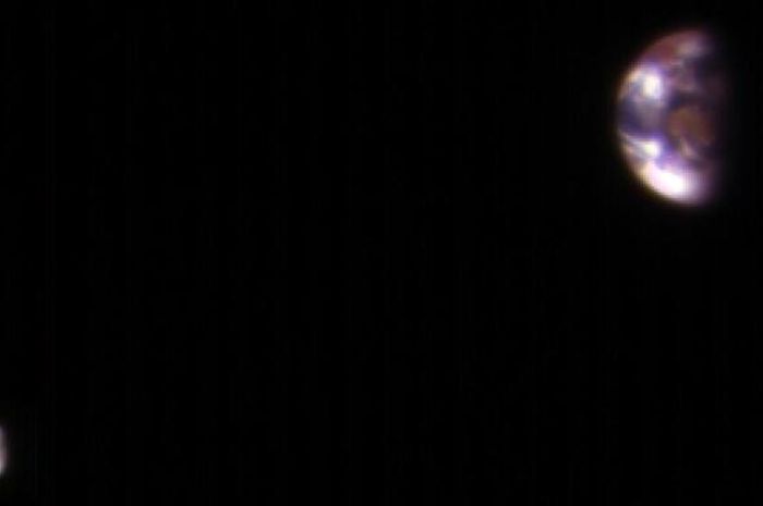 Begini penampakan Bumi dan Bulan dari Mars - National Geographic