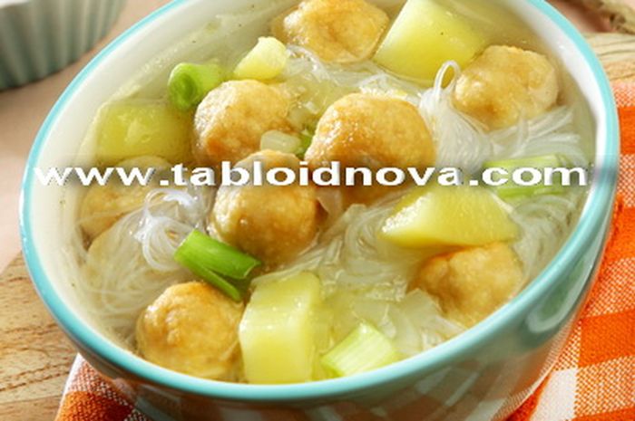 Sup Bola Singkong Ayam - Nova