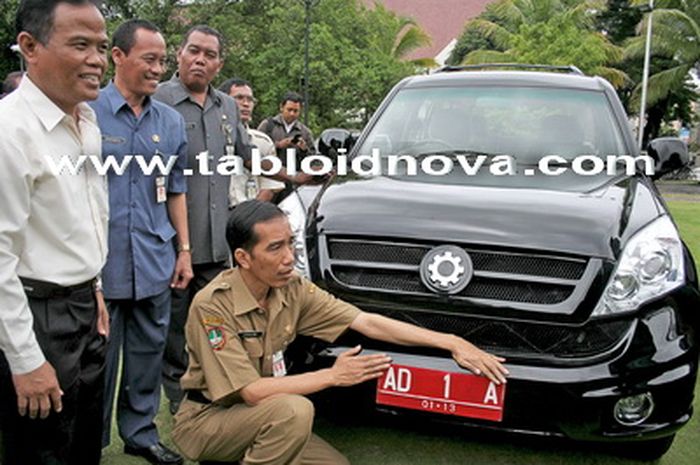 Kisah Jokowi dan Mobil Kiat ESEMKA: Ini Bakal Kayak Kacang Goreng! (1 ...