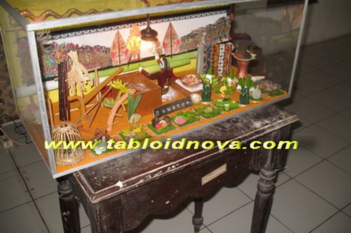 Uniknya Kerajinan Miniatur Wayang Kulit - Nova