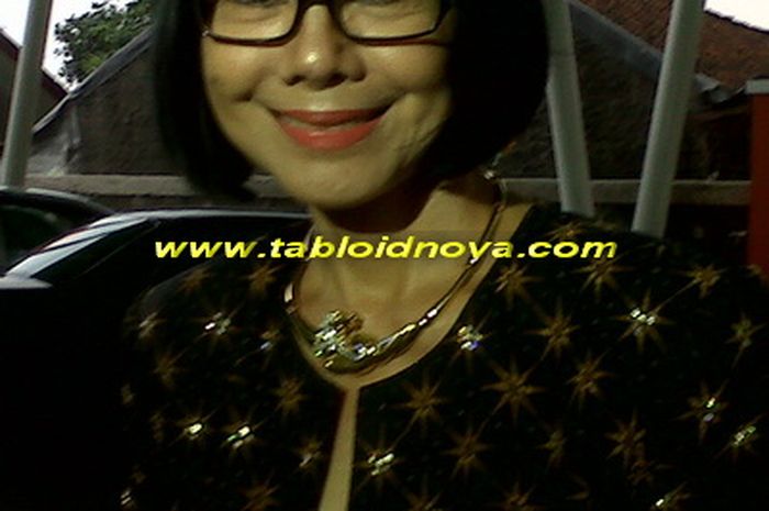 Poppy Dharsono Anggap Moerdiono Berada di Alam Cahaya - Nova