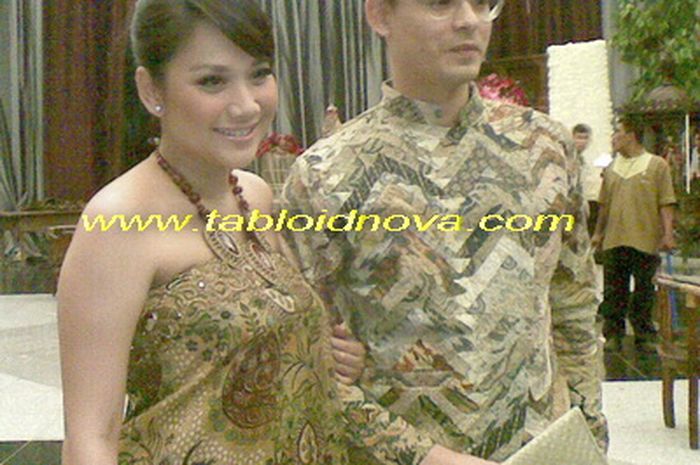 BCL dan Ashraf Sinclair Curi Waktu Romantis - Nova