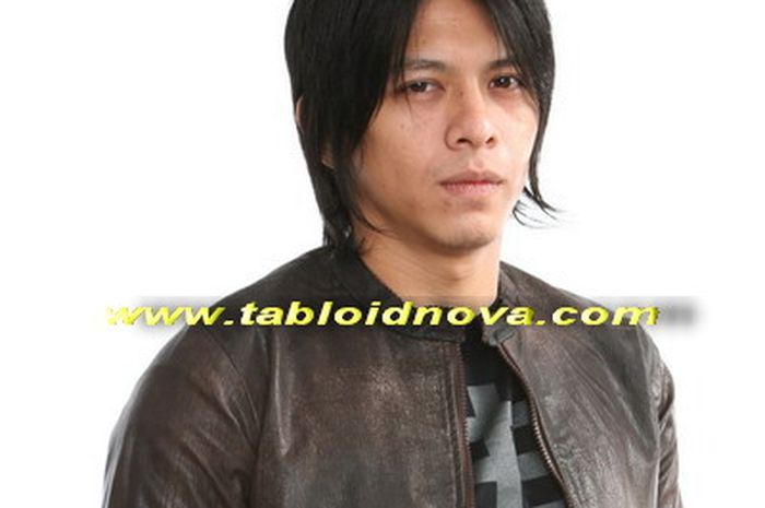Ariel Perlihatkan Video Mesum Pada Andhika & Indra? - Nova