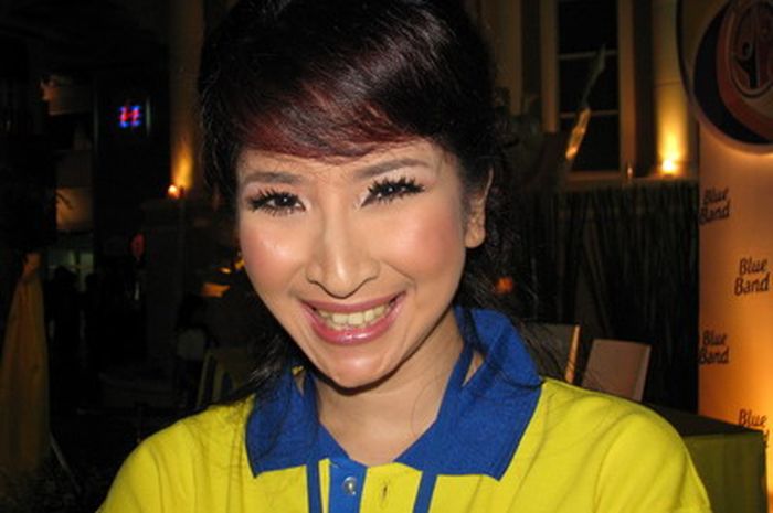 Jurus Main Cantik Novita Angie - Nova